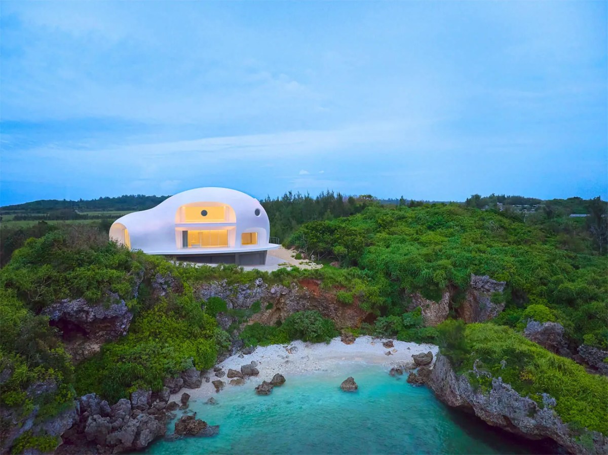 Check Out This Ultra Minimalist Home on Japan’s Miyako Island – Whole ...